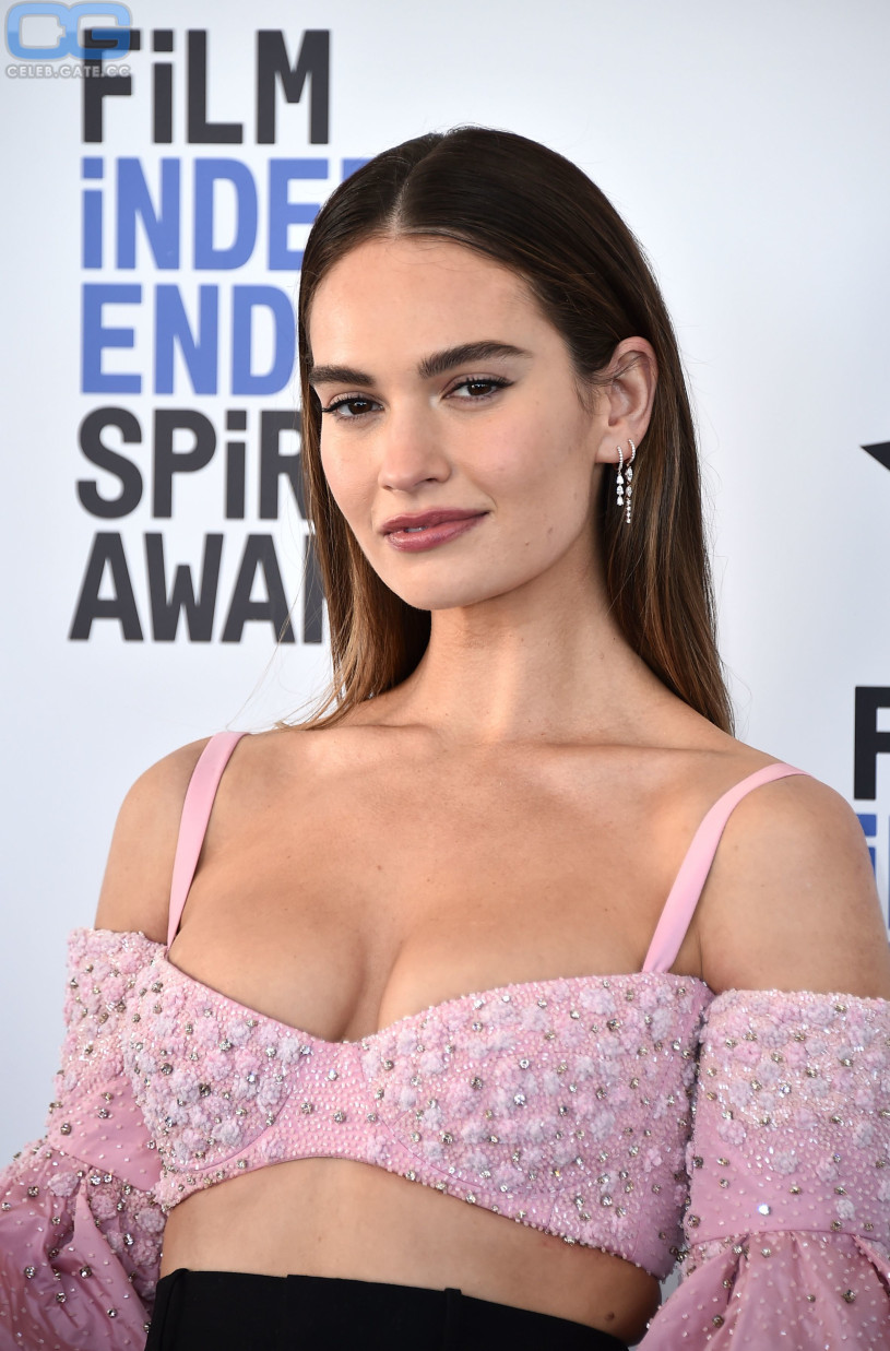 Lily James Nackt Nacktbilder Playboy Nacktfotos Fakes Oben Ohne 3245