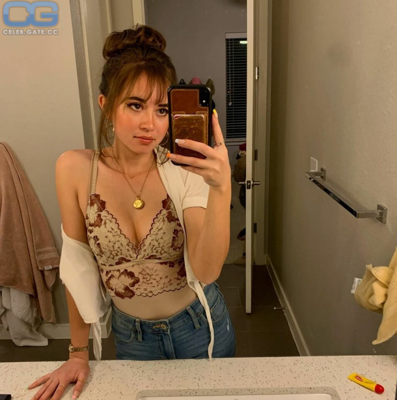 Maya Higa Nackt Nacktbilder Playboy Nacktfotos Fakes Oben Ohne 4073