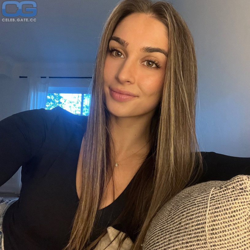 Melissa Bratic nude, pictures, photos, Playboy, naked, topless, fappening