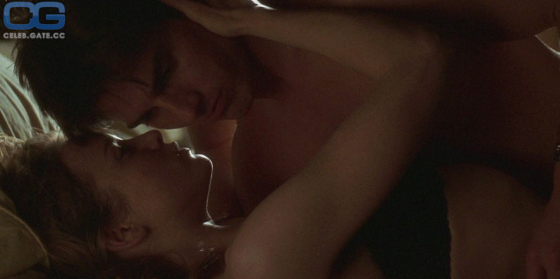 Renee Zellweger Nude Pictures Photos Playboy Naked Topless Fappening 7903
